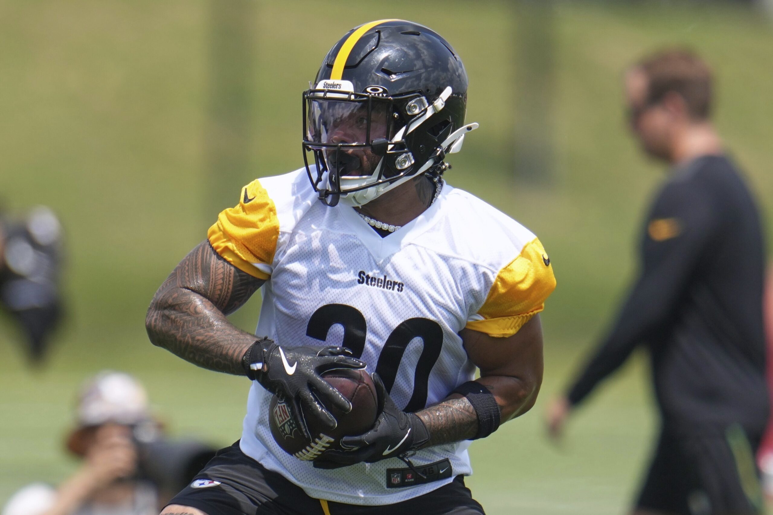 Steelers sign Jaylen Warren to 3-year extension | News, Sports, Jobs ...